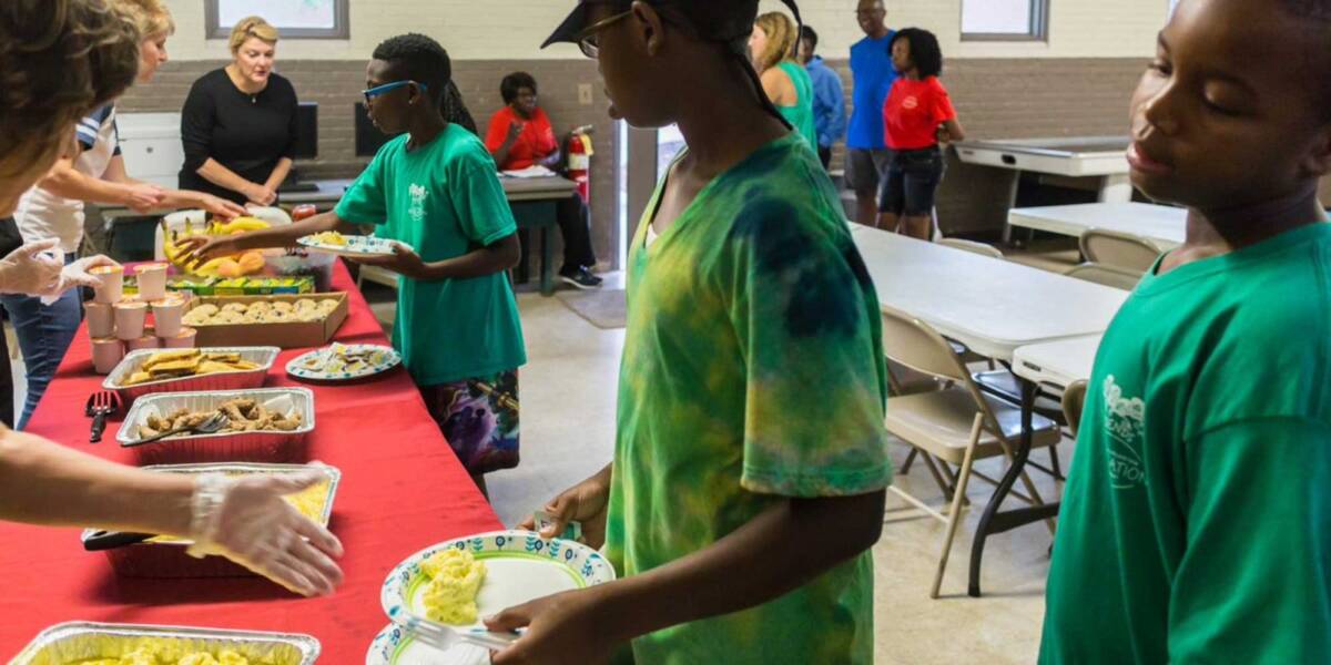 Free Food - Freestore Foodbank - Charity Helping Hunger in Cincinnati 🍏